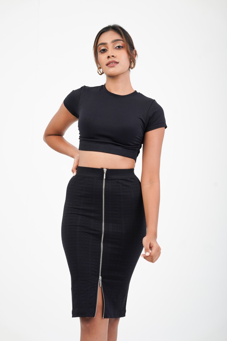 Seamless Crop Tee - Curves by Knit Lab